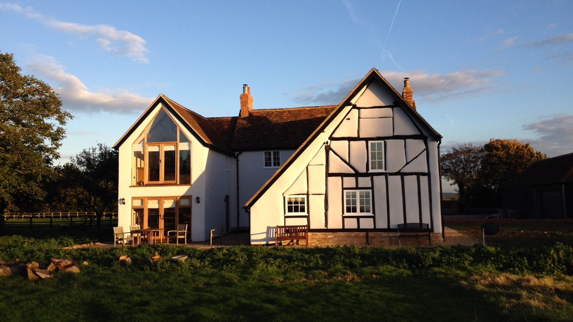 Listed Building Restoration Advice - Heritage Property Preservation